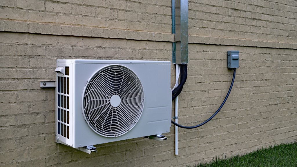 Should I Install a Mini Split System: Pros and Cons Explained - Shane's ...